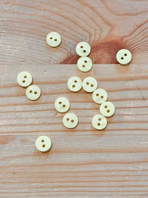 02-2542 End of Line Doll Button 14L x 10 – Button-Company