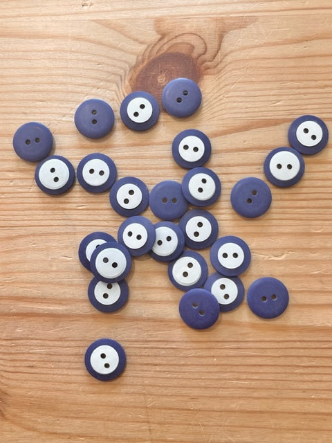 23-1810 Blue and White Button - 24L – Button-Company