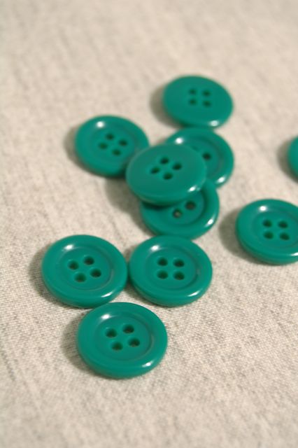 32-8425 Ring Edge Button - Green – Button-Company