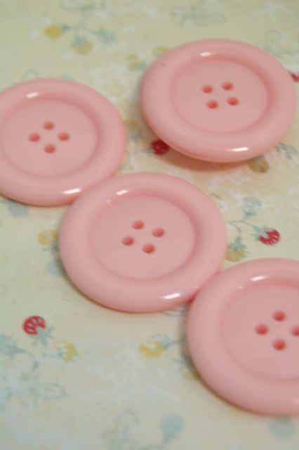 32-8425 Ring Edge Button - Pale Pink – Button-Company